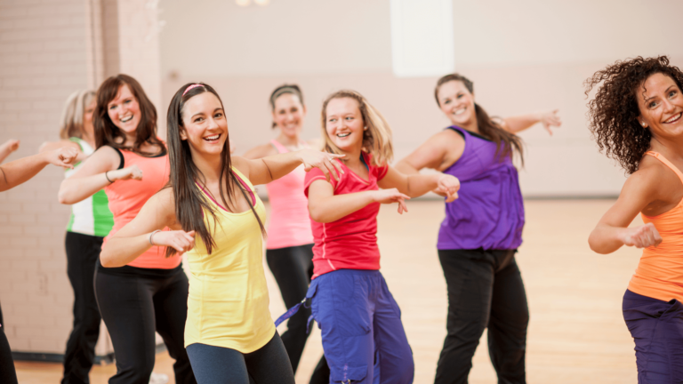 Aprende a bailar coreografías populares para fiestas